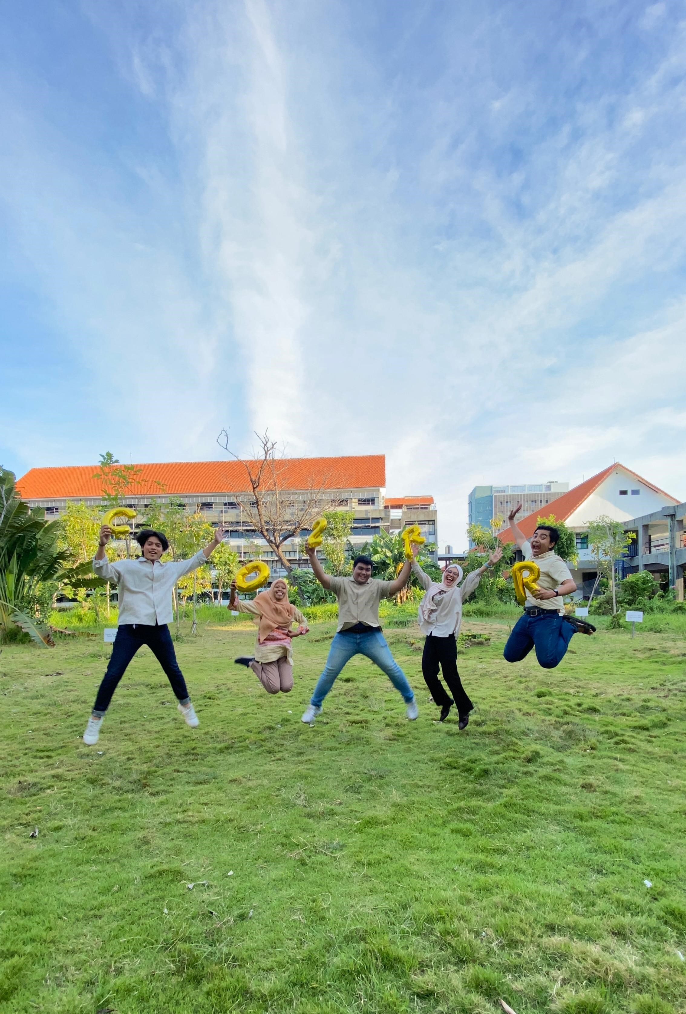 Serba-serbi sidang akhir sarjana dan magister Lab Elektrokimia & Korosi ...