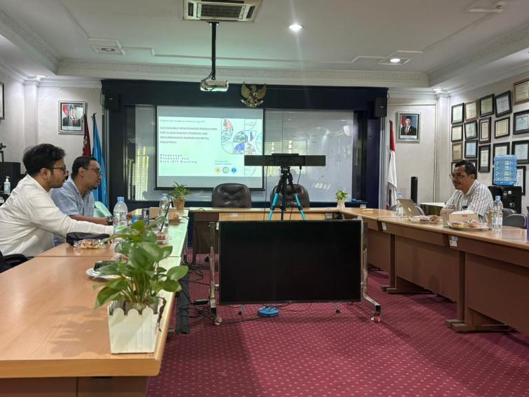 Menjadi Tuan Rumah Kick-off Meeting Program RKI EQUITY tentang Iron ...
